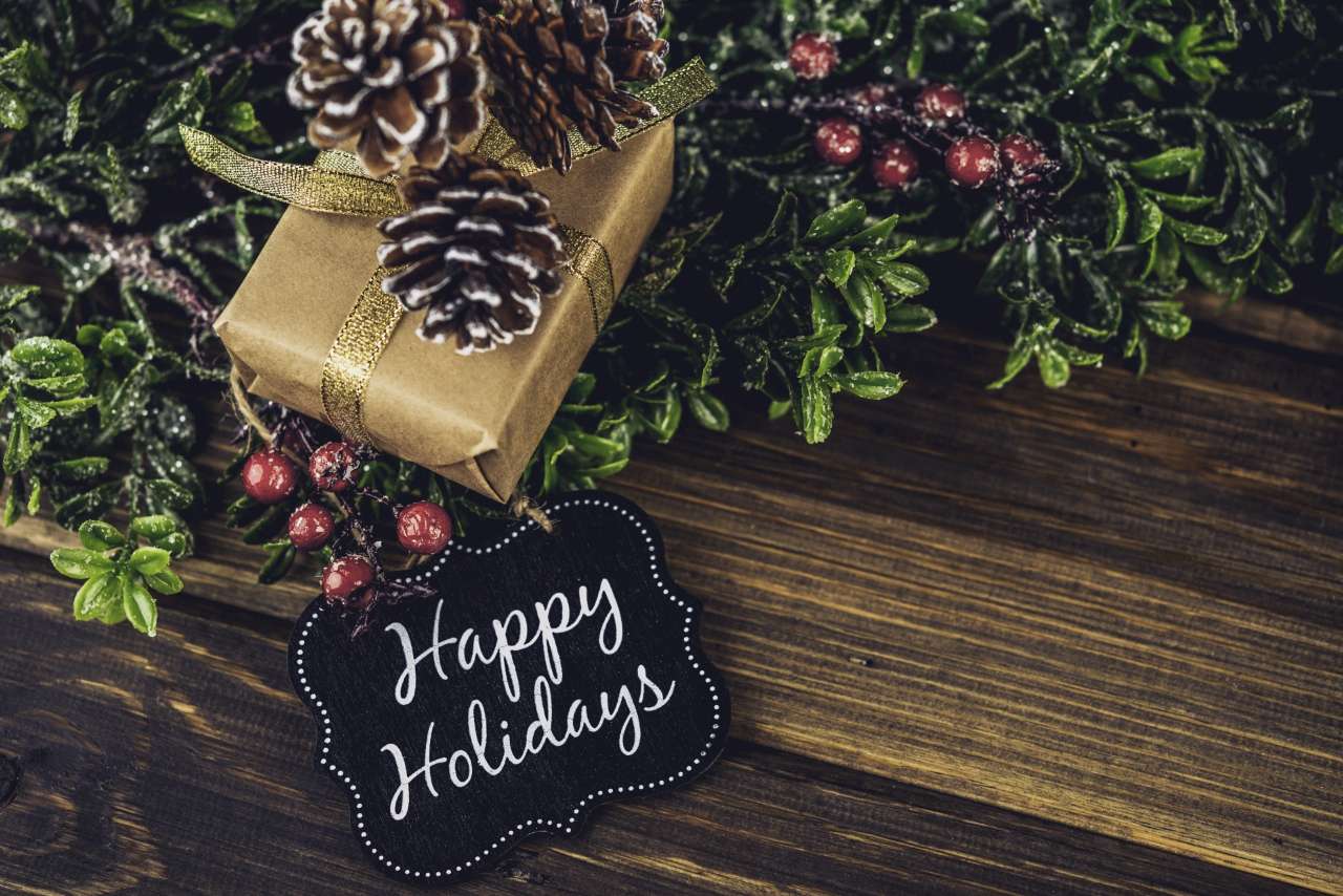 Schéi Feierdeeg an e schéint neit Joer 2025